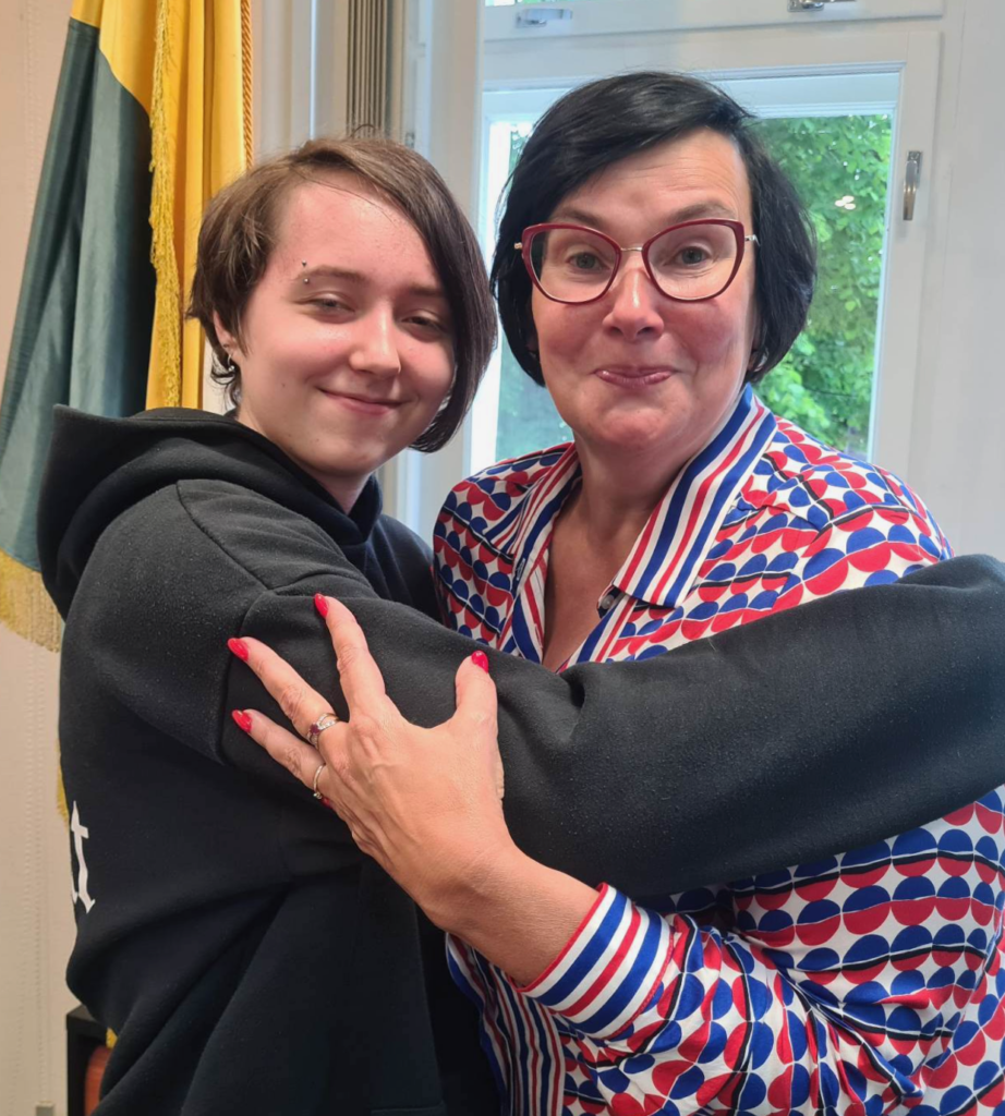 Katri Raik: tuleb selgitada ja seletada, aeg parandab kõik haavad ...